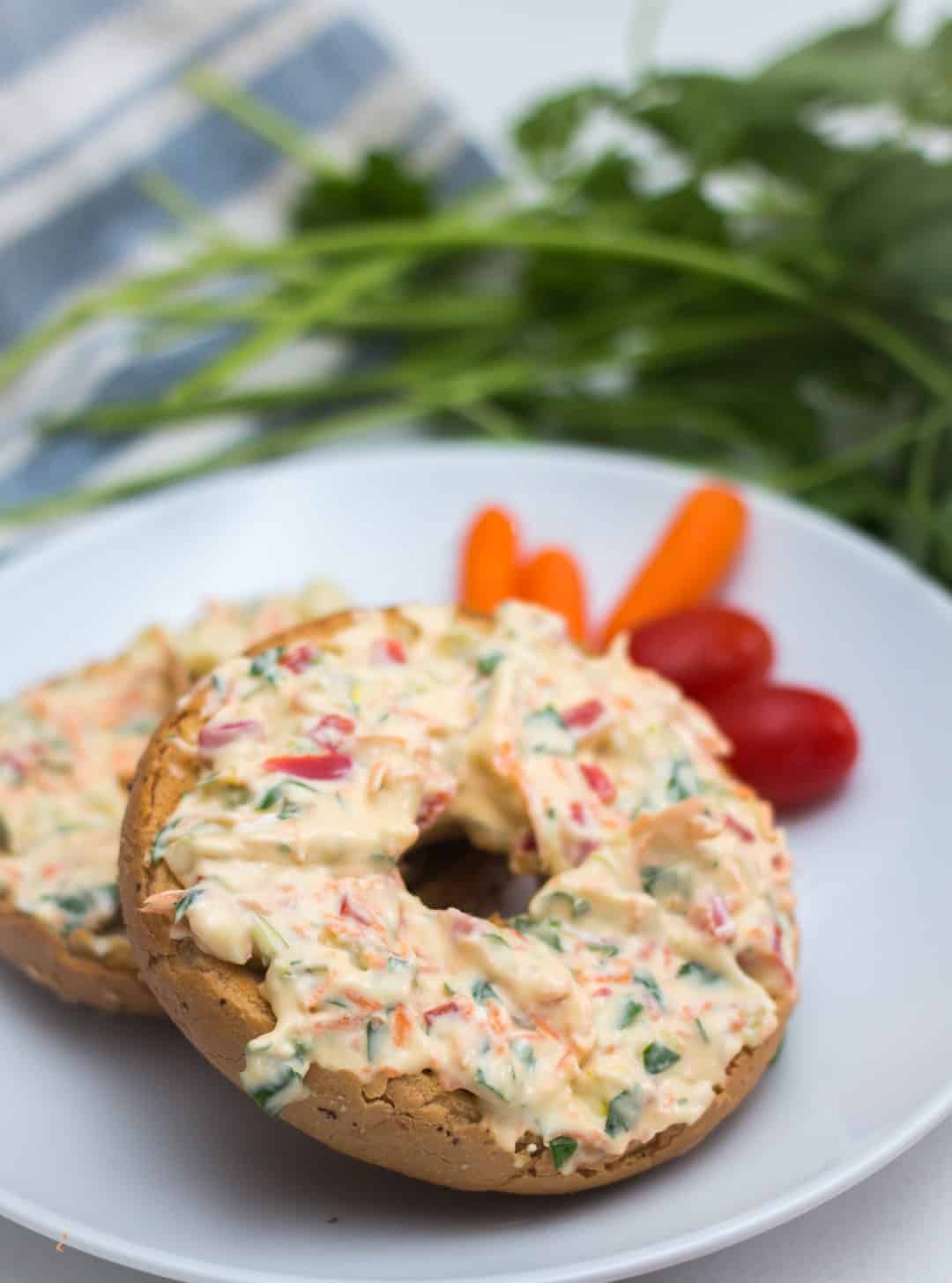 Veggie-Filled Cream Cheese Bagel Spread | Oh My Veggies