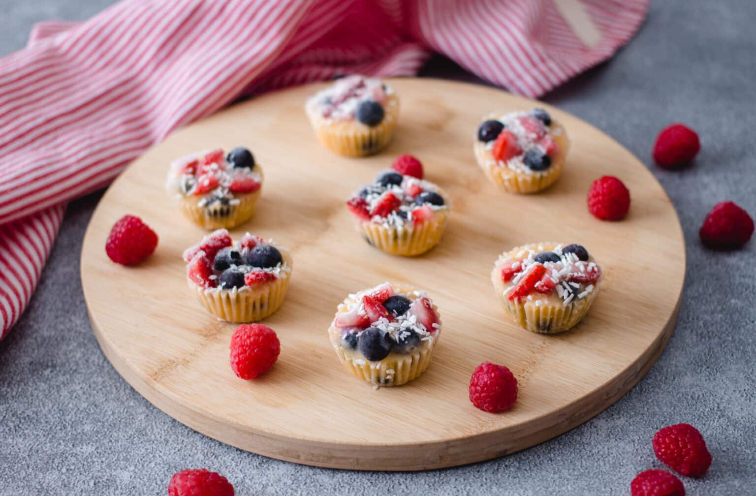 Fruity Yogurt Snack Bites | Oh My Veggies