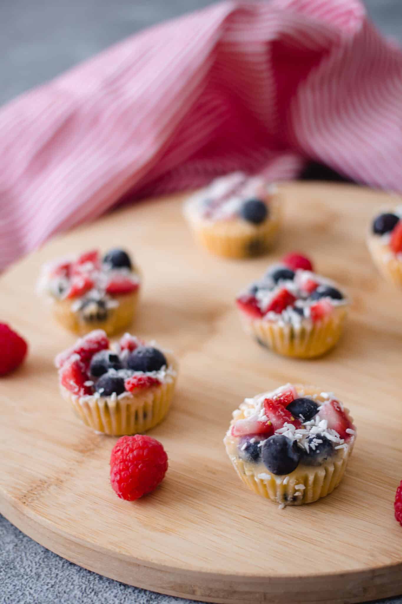 Fruity Yogurt Snack Bites | Oh My Veggies