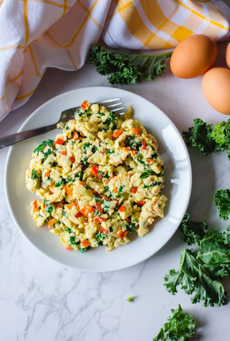 Creamy Veggie Scrambled Eggs | Oh My Veggies