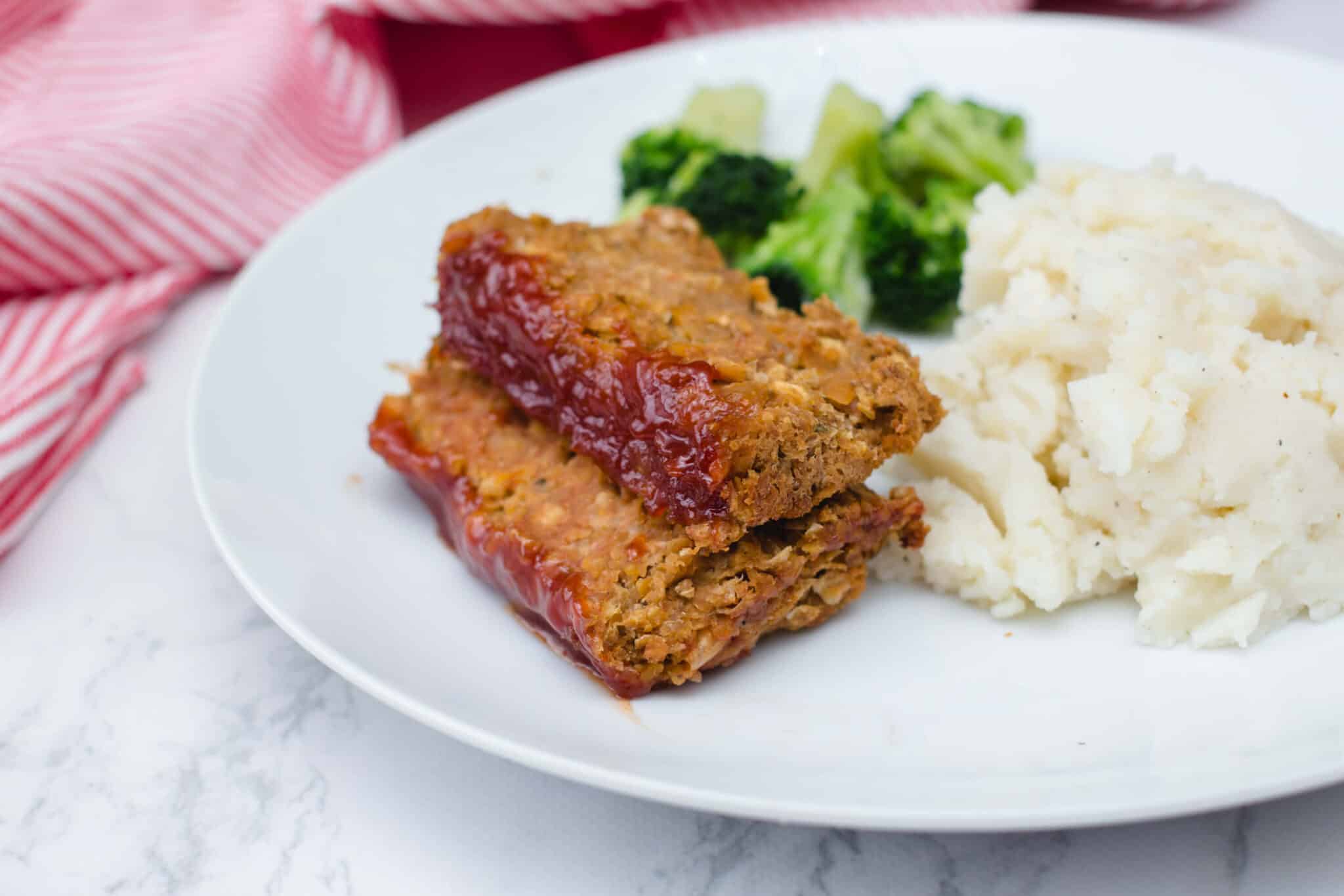 6 Meatless Veggie Loaves Everyone Will Love | Oh My Veggies