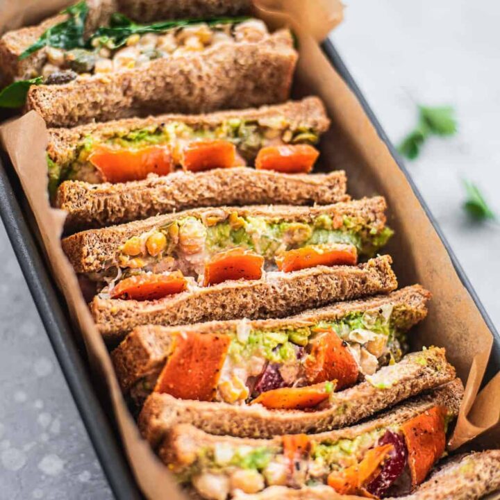 Roasted Red Pepper Sandwiches with Mozzarella & Pesto - Oh My Veggies