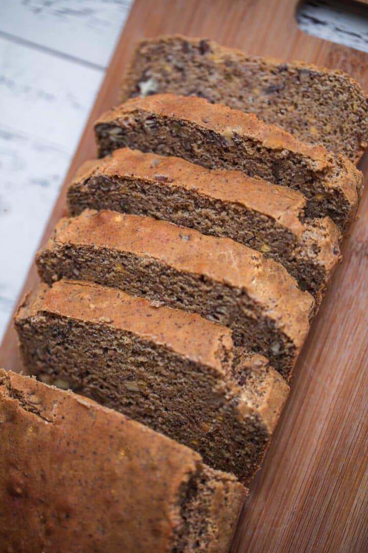30-Minute Pecan Bread | Quick & Easy | Oh My Veggies!