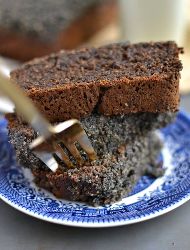 13 Vegan Quick Breads Everyone Will Love (Not Just Vegans!) | Oh My Veggies
