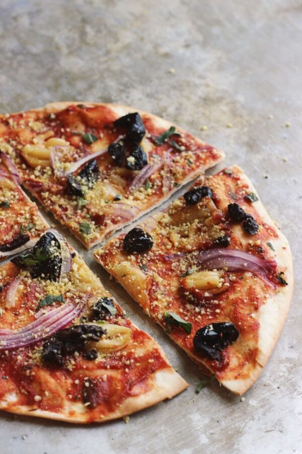 11 Vegan Recipes to Revamp Pizza Night | Oh My Veggies
