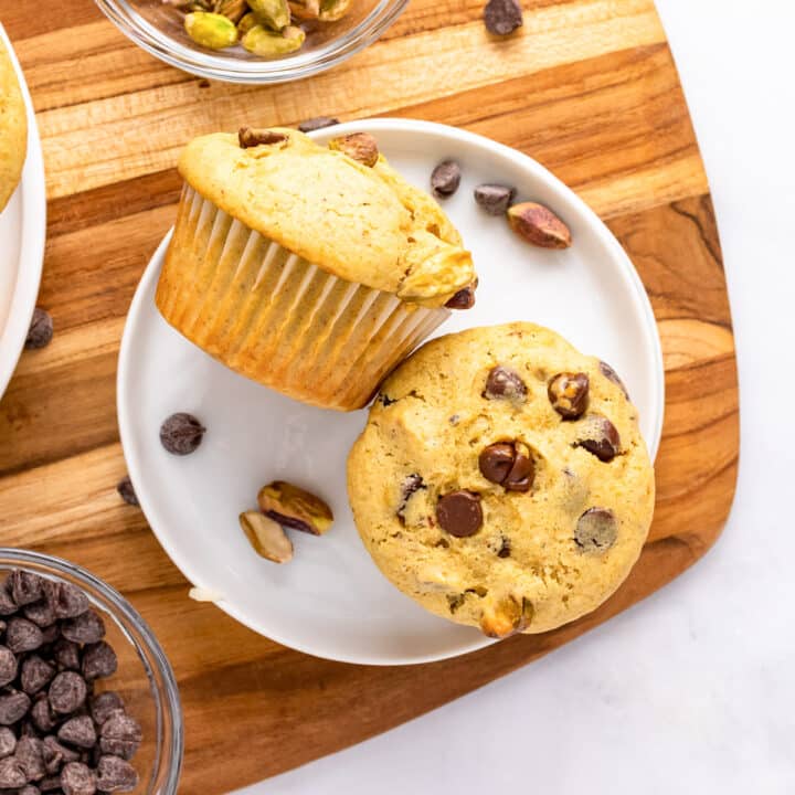 Pistachio Muffins - Healthy & Delicious - Oh My Veggies