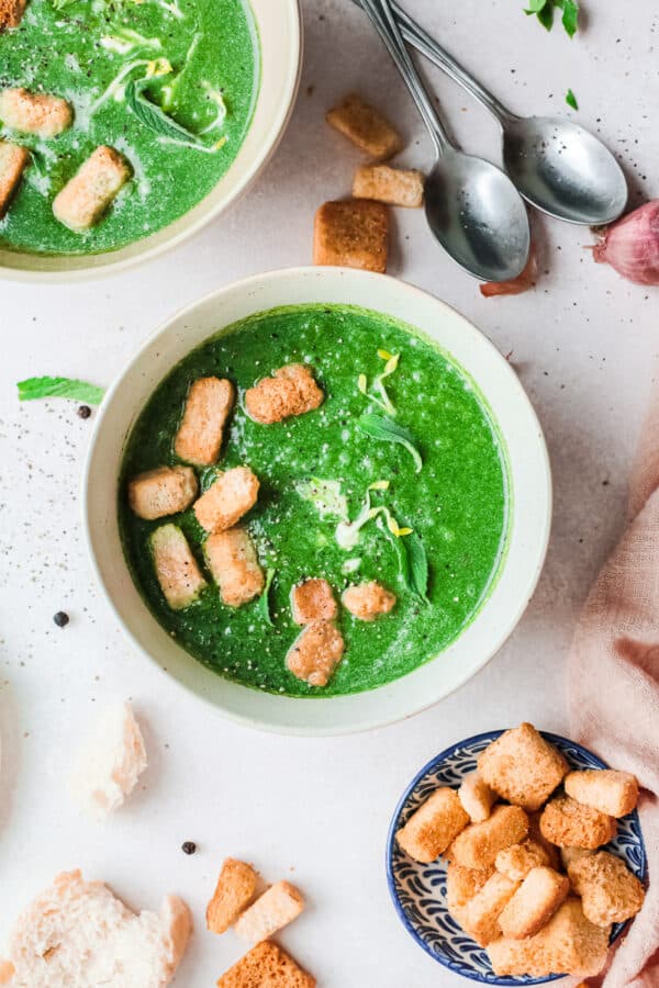 Creamy Spinach Soup - Oh My Veggies