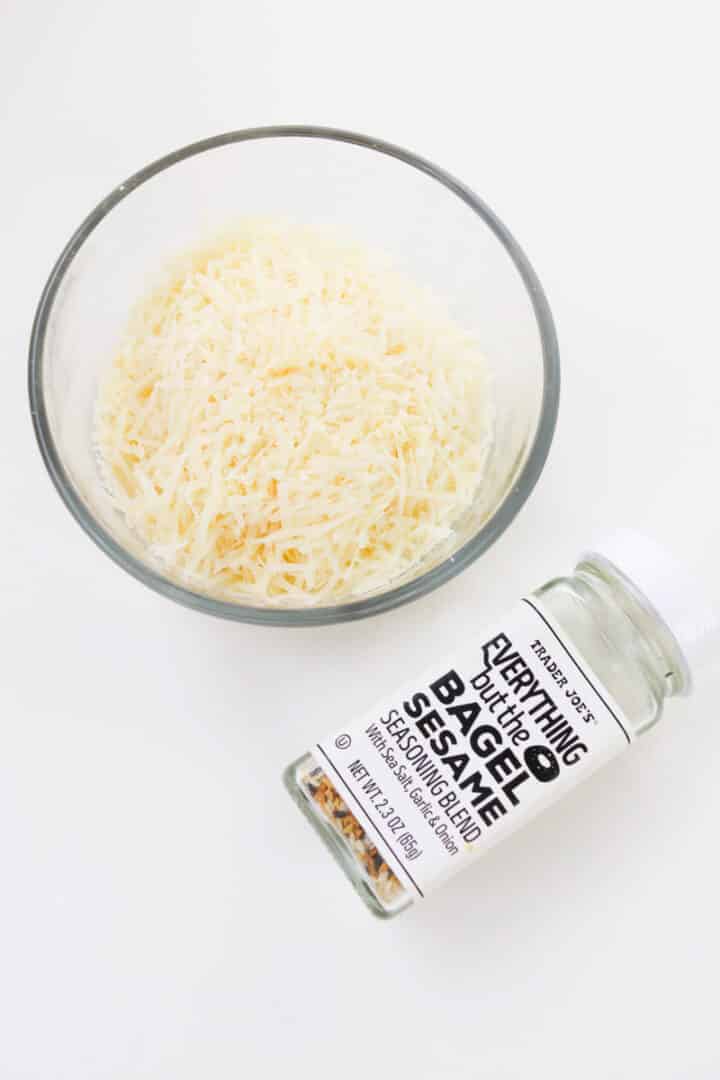 Easy Parmesan Crisps - Oh My Veggies