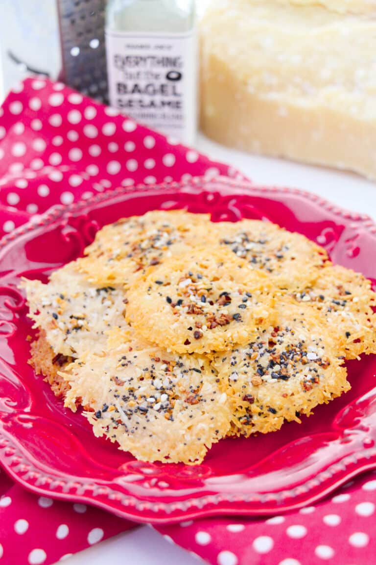 Easy Parmesan Crisps - Oh My Veggies