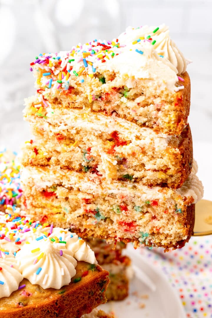 Vegan Funfetti Cake - Oh My Veggies