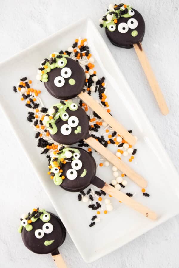 Halloween Oreo Pops - Oh My Veggies