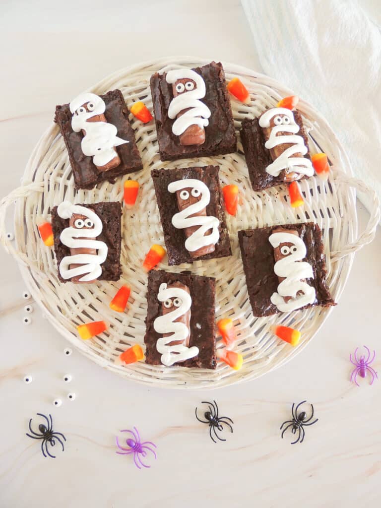 Halloween Mummy Brownies - Oh My Veggies